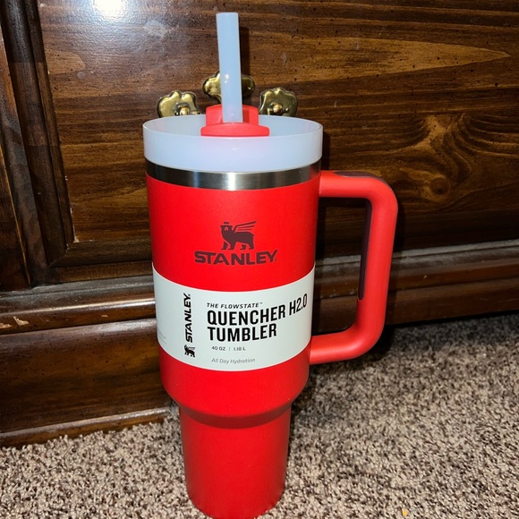 Stanley | Dining | Stanley Quencher H2 Flowstate Tumbler 40oz Exclusive ...